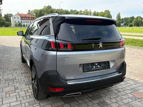 Grey Peugeot 5008 2022 in Jelgava, with an engine capacity of 1.50 L and mileage of 226 thousand km for 16700 €, photo 3 on AUTOMOTO.COM.LV