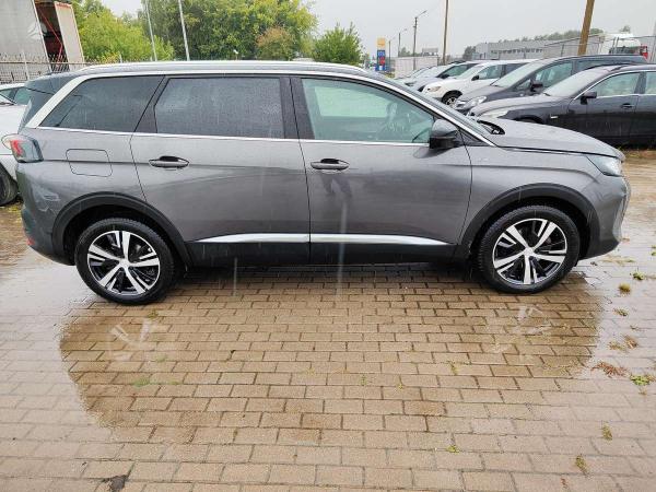 Grey Peugeot 5008 2022 in Marijampole, with an engine capacity of 1.20 L and mileage of 90 thousand km for 18023 €, photo 7 on AUTOMOTO.COM.LV