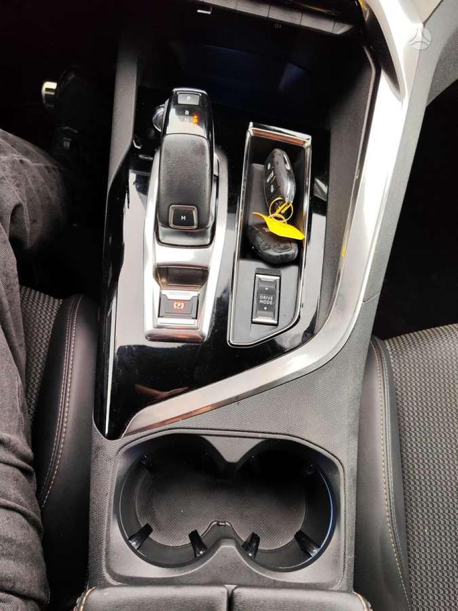 Pelēks Peugeot 5008 2022 Marijampole, ar dzinēja tilpumu 1.20 L un nobraukumu 90 tūkst. km par 18023 €, foto 20 vietnē AUTOMOTO.COM.LV