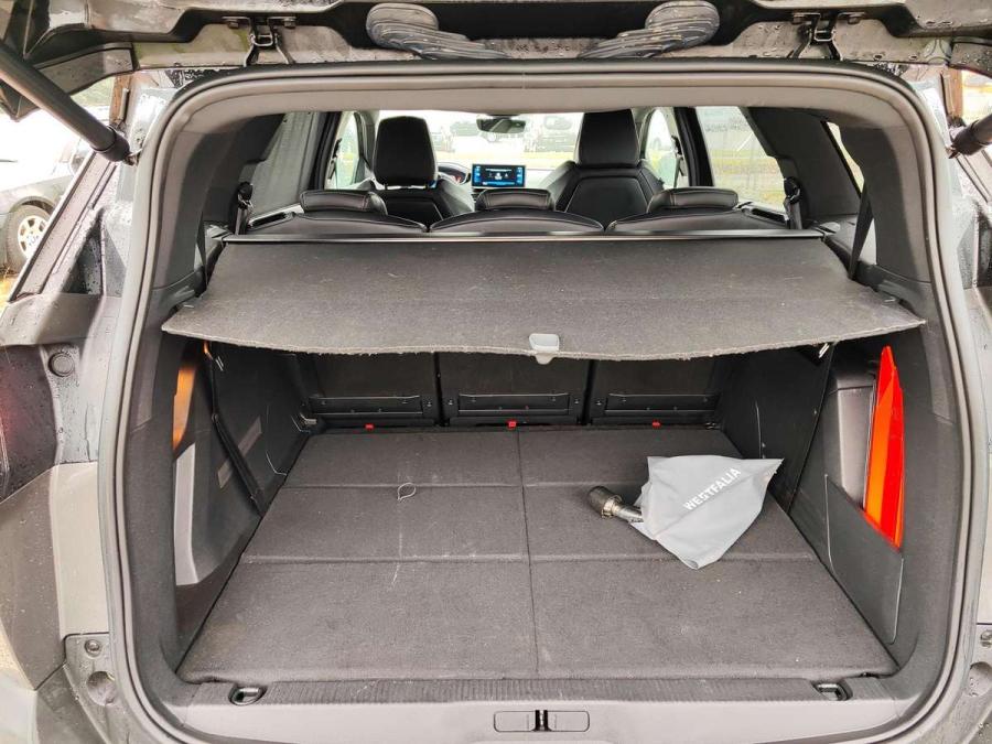 Pelēks Peugeot 5008 2022 Marijampole, ar dzinēja tilpumu 1.20 L un nobraukumu 90 tūkst. km par 18023 €, foto 32 vietnē AUTOMOTO.COM.LV