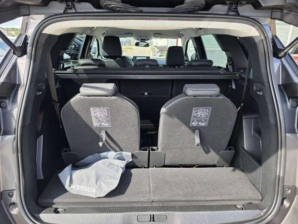 Pelēks Peugeot 5008 2022 Viļņa, ar dzinēja tilpumu 1.50 L un nobraukumu 136 tūkst. km par 16819 €, foto 9 vietnē AUTOMOTO.COM.LV