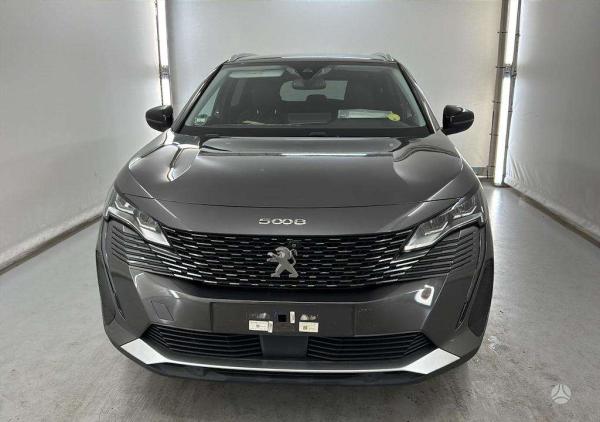 Grey Peugeot 5008 2022 in Vilnius, with an engine capacity of 1.50 L and mileage of 100 thousand km for 21660 €, photo 1 on AUTOMOTO.COM.LV