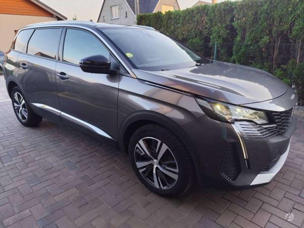 Pelēks Peugeot 5008 2022 Kalvarija, ar dzinēja tilpumu 1.50 L un nobraukumu 118 tūkst. km par 17969 €, foto 4 vietnē AUTOMOTO.COM.LV