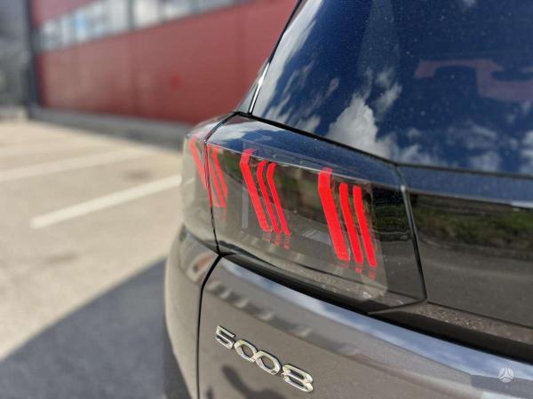 Пежо 5008 2022 в Каунас на AUTOMOTO.COM.LV Серый Пежо 5008 2022 в Каунас, объемом двигателя 1.60 л и пробегом 104 тыс. км за 21499 €, фото 10 на AUTOMOTO.COM.LV