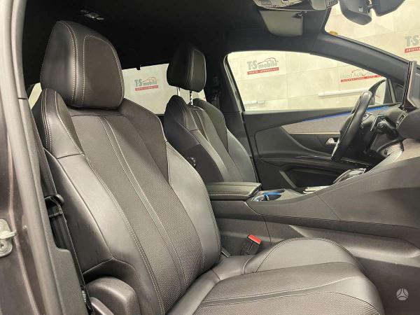 Grey Peugeot 5008 2022 in Marijampole, with an engine capacity of 1.20 L and mileage of 131 thousand km for 16214 €, photo 11 on AUTOMOTO.COM.LV