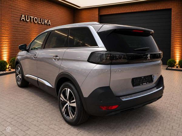 Grey Peugeot 5008 2022 in Marijampole, with an engine capacity of 1.50 L and mileage of 168 thousand km for 18755 €, photo 3 on AUTOMOTO.COM.LV