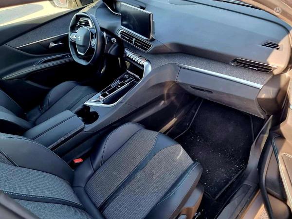 Pelēks Peugeot 5008 2023 Tauragė, ar dzinēja tilpumu 1.50 L un nobraukumu 189 tūkst. km par 14990 €, foto 9 vietnē AUTOMOTO.COM.LV