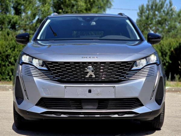 Grey Peugeot 5008 2023 in Taurage, with an engine capacity of 1.50 L and mileage of 193 thousand km for 13000 €, photo 2 on AUTOMOTO.COM.LV