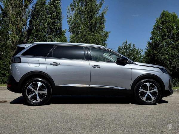 Grey Peugeot 5008 2023 in Taurage, with an engine capacity of 1.50 L and mileage of 193 thousand km for 13000 €, photo 4 on AUTOMOTO.COM.LV