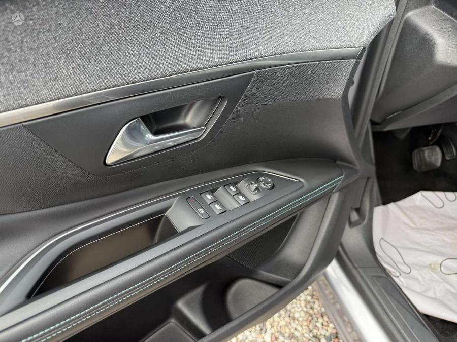 Pelēks Peugeot 5008 2023 Marijampole, ar dzinēja tilpumu 1.50 L un nobraukumu 163 tūkst. km par 18144 €, foto 20 vietnē AUTOMOTO.COM.LV