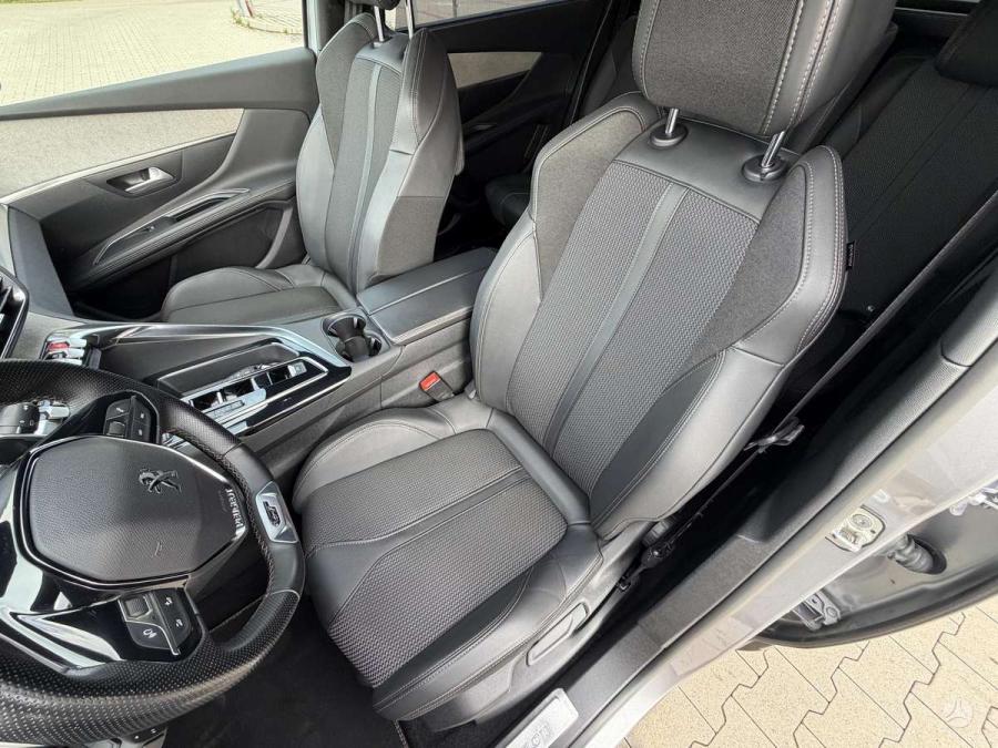 Grey Peugeot 5008 2023 in Siauliai, with an engine capacity of 1.50 L and mileage of 81 thousand km for 22978 €, photo 15 on AUTOMOTO.COM.LV