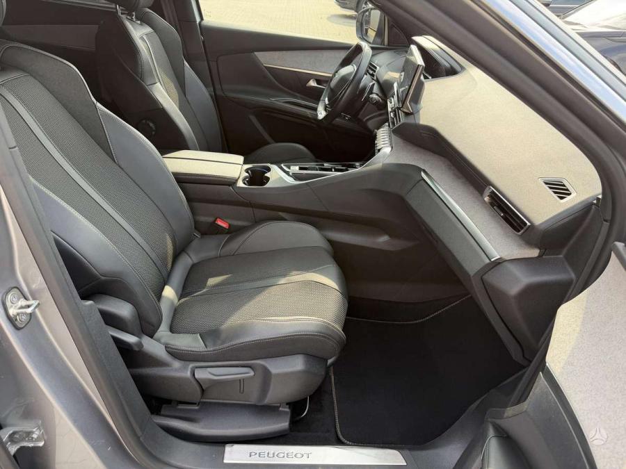 Grey Peugeot 5008 2023 in Siauliai, with an engine capacity of 1.50 L and mileage of 81 thousand km for 22978 €, photo 19 on AUTOMOTO.COM.LV
