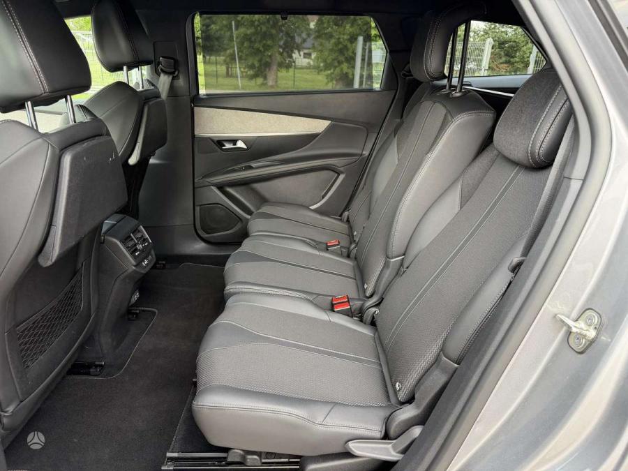Grey Peugeot 5008 2023 in Siauliai, with an engine capacity of 1.50 L and mileage of 81 thousand km for 22978 €, photo 20 on AUTOMOTO.COM.LV