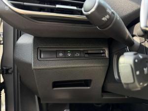 Grey Peugeot 5008 2023 in Siauliai, with an engine capacity of 1.50 L and mileage of 81 thousand km for 22978 €, photo 26 on AUTOMOTO.COM.LV
