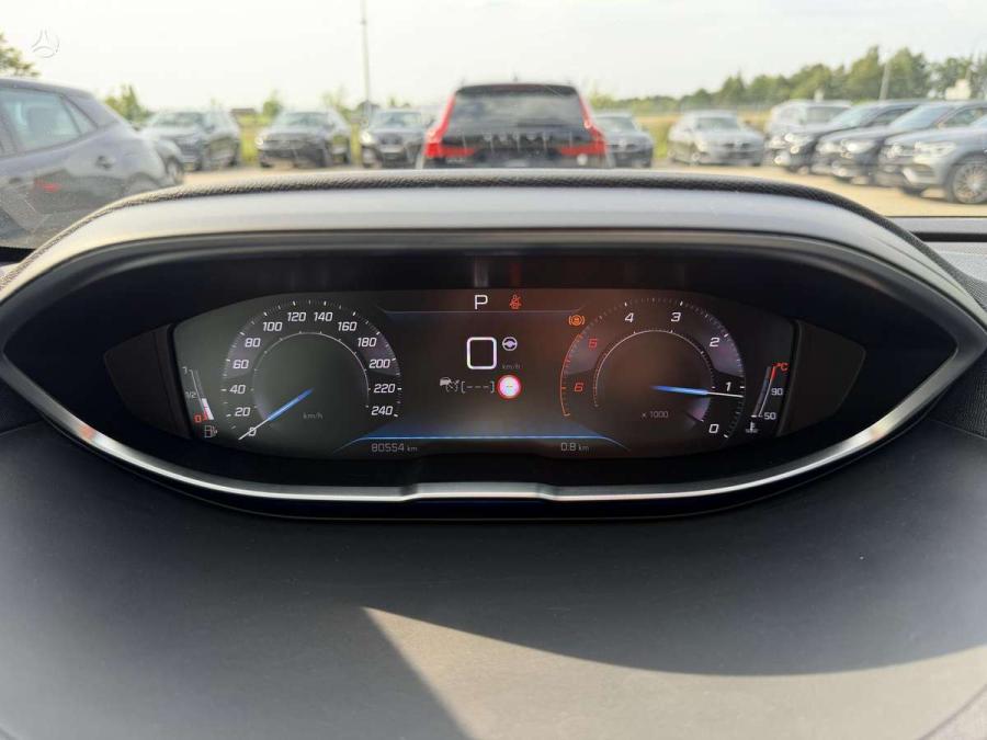 Grey Peugeot 5008 2023 in Siauliai, with an engine capacity of 1.50 L and mileage of 81 thousand km for 22978 €, photo 28 on AUTOMOTO.COM.LV