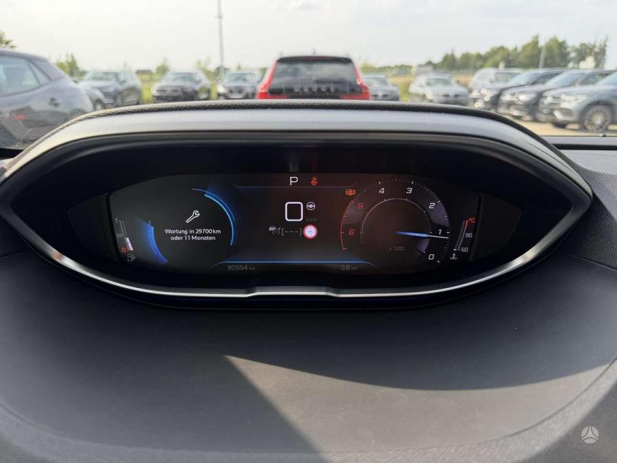 Grey Peugeot 5008 2023 in Siauliai, with an engine capacity of 1.50 L and mileage of 81 thousand km for 22978 €, photo 30 on AUTOMOTO.COM.LV