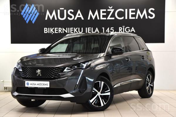 Серый Пежо 5008 2023 в Рига, объемом двигателя 1.20 л и пробегом 81 тыс. км за 21990 €, фото 1 на AUTOMOTO.COM.LV