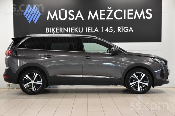 Серый Пежо 5008 2023 в Рига, объемом двигателя 1.20 л и пробегом 81 тыс. км за 21990 €, фото 4 на AUTOMOTO.COM.LV