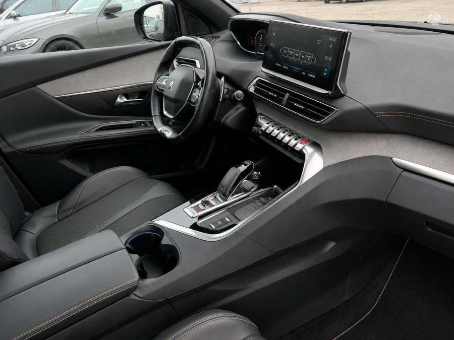Pelēks Peugeot 5008 2023 Marijampole, ar dzinēja tilpumu 1.20 L un nobraukumu 117 tūkst. km par 18876 €, foto 15 vietnē AUTOMOTO.COM.LV