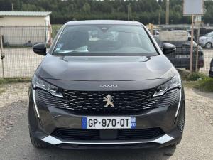 Grey Peugeot 5008 2023 in Vilnius, with an engine capacity of 1.20 L and mileage of 112 thousand km for 14519 €, photo 3 on AUTOMOTO.COM.LV