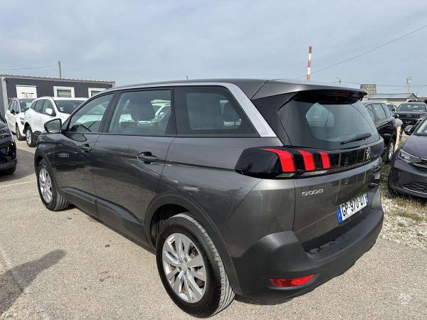 Grey Peugeot 5008 2023 in Vilnius, with an engine capacity of 1.20 L and mileage of 112 thousand km for 14519 €, photo 5 on AUTOMOTO.COM.LV