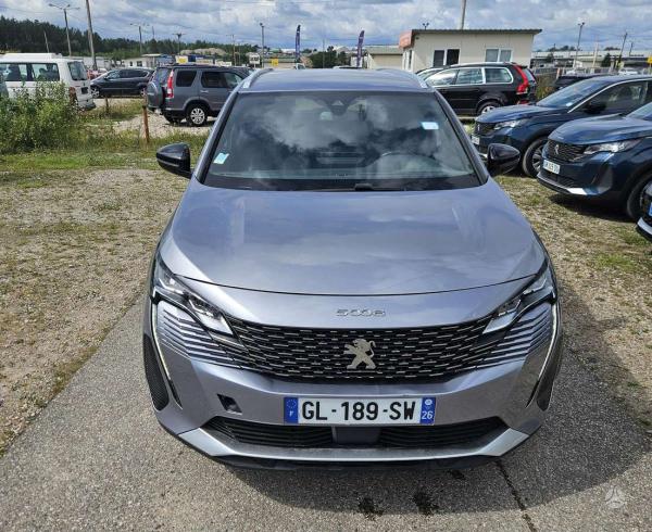 Grey Peugeot 5008 2023 in Vilnius, with an engine capacity of 1.20 L and mileage of 133 thousand km for 15004 €, photo 3 on AUTOMOTO.COM.LV