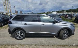 Grey Peugeot 5008 2023 in Vilnius, with an engine capacity of 1.20 L and mileage of 133 thousand km for 15004 €, photo 5 on AUTOMOTO.COM.LV