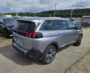 Grey Peugeot 5008 2023 in Vilnius, with an engine capacity of 1.20 L and mileage of 133 thousand km for 15004 €, photo 6 on AUTOMOTO.COM.LV