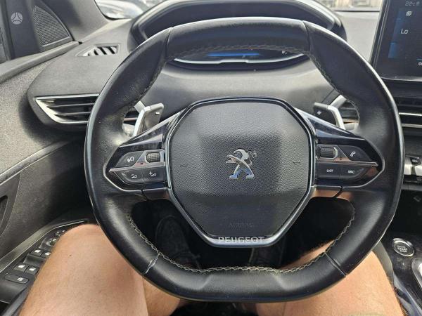 Grey Peugeot 5008 2023 in Vilnius, with an engine capacity of 1.20 L and mileage of 133 thousand km for 15004 €, photo 11 on AUTOMOTO.COM.LV
