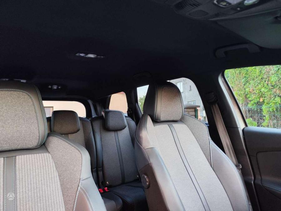 Pelēks Peugeot 5008 2023 Kalvarija, ar dzinēja tilpumu 1.20 L un nobraukumu 71 tūkst. km par 18271 €, foto 11 vietnē AUTOMOTO.COM.LV