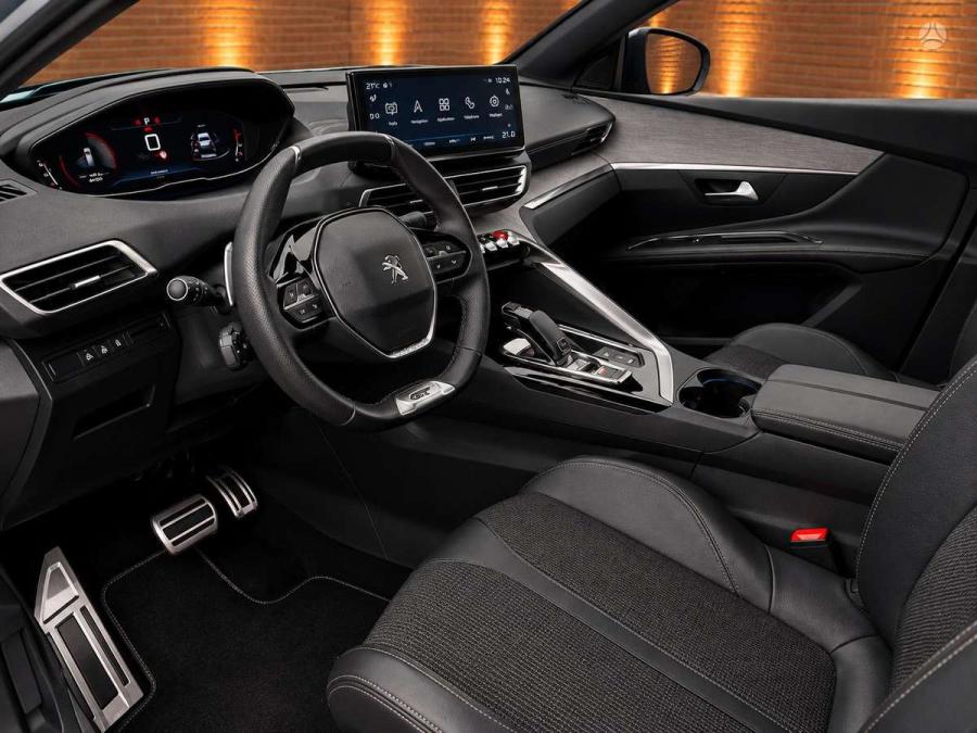 Grey Peugeot 5008 2023 in Marijampole, with an engine capacity of 1.20 L and mileage of 117 thousand km for 18513 €, photo 12 on AUTOMOTO.COM.LV