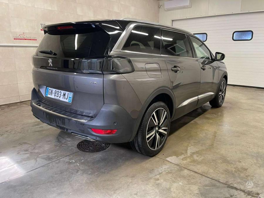 Grey Peugeot 5008 2023 in Marijampole, with an engine capacity of 1.20 L and mileage of 67 thousand km for 19844 €, photo 5 on AUTOMOTO.COM.LV