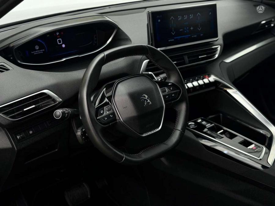 Grey Peugeot 5008 2024 in Vilnius, with an engine capacity of 1.50 L and mileage of 30 thousand km for 24800 €, photo 10 on AUTOMOTO.COM.LV