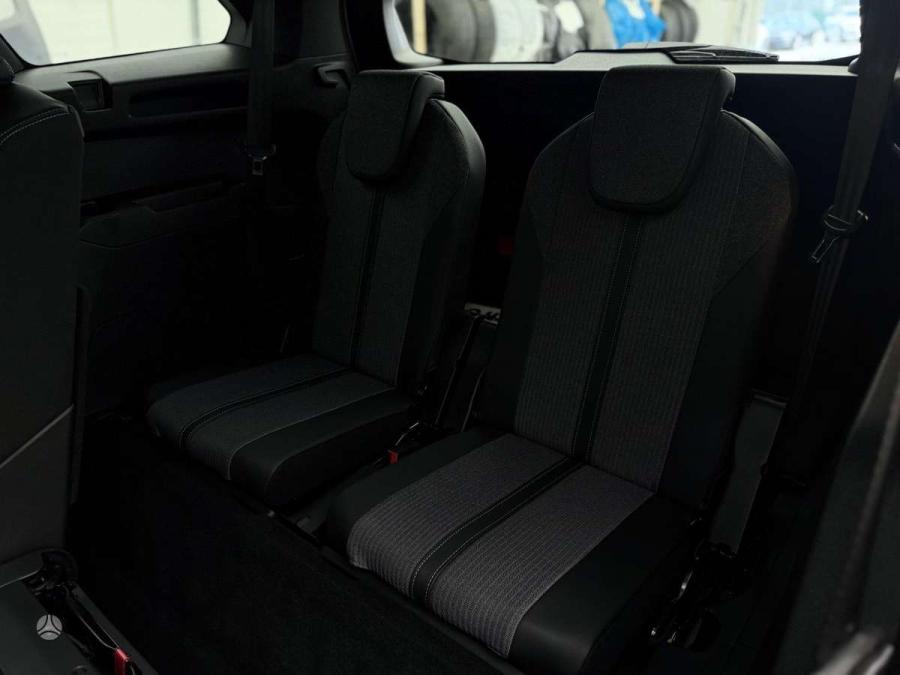 Серый Пежо 5008 2024 в Вильнюс, объемом двигателя 1.50 л и пробегом 30 тыс. км за 24800 €, фото 13 на AUTOMOTO.COM.LV