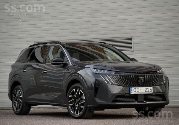 Pelēks Peugeot 5008 2025 Rīga, ar dzinēja tilpumu 1.20 L un nobraukumu 18 tūkst. km par 29990 €, foto 2 vietnē AUTOMOTO.COM.LV