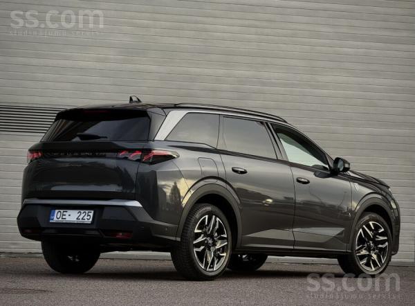 Pelēks Peugeot 5008 2025 Rīga, ar dzinēja tilpumu 1.20 L un nobraukumu 18 tūkst. km par 29990 €, foto 4 vietnē AUTOMOTO.COM.LV