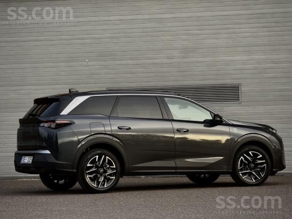 Pelēks Peugeot 5008 2025 Rīga, ar dzinēja tilpumu 1.20 L un nobraukumu 18 tūkst. km par 29990 €, foto 6 vietnē AUTOMOTO.COM.LV