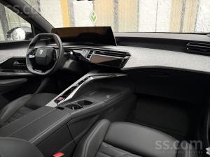 Серый Пежо 5008 2025 в Рига, объемом двигателя 1.20 л и пробегом 28 тыс. км за 33000 €, фото 3 на AUTOMOTO.COM.LV