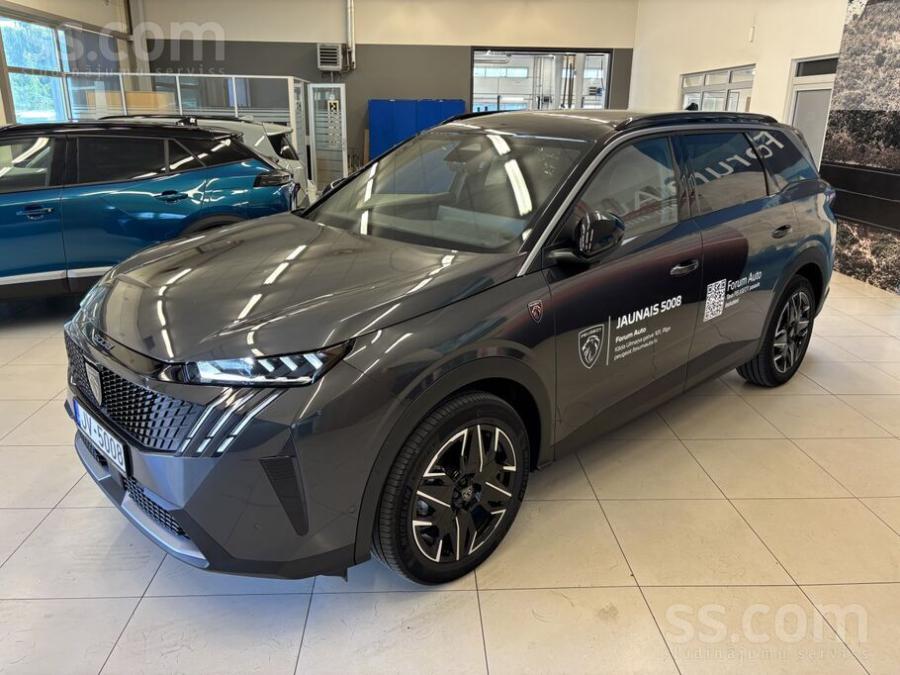 Pelēks Peugeot 5008 2025 Rīga, ar dzinēja tilpumu 1.20 L un nobraukumu 6 tūkst. km par 35900 €, foto 3 vietnē AUTOMOTO.COM.LV