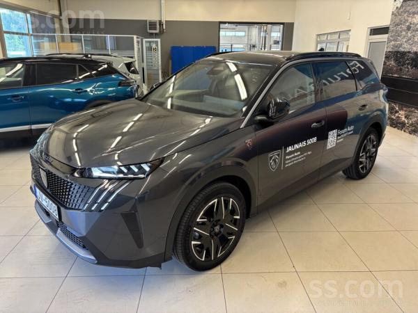 Grey Peugeot 5008 2025 in Riga, with an engine capacity of 1.20 L and mileage of 6 thousand km for 35900 €, photo 2 on AUTOMOTO.COM.LV