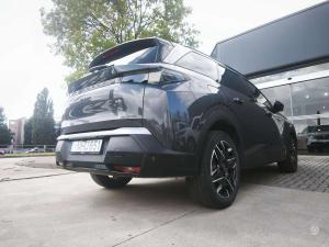 Pelēks Peugeot 5008 2025 Klaipėda, ar dzinēja tilpumu 1.20 L un nobraukumu 38 tūkst. km par 30500 €, foto 7 vietnē AUTOMOTO.COM.LV