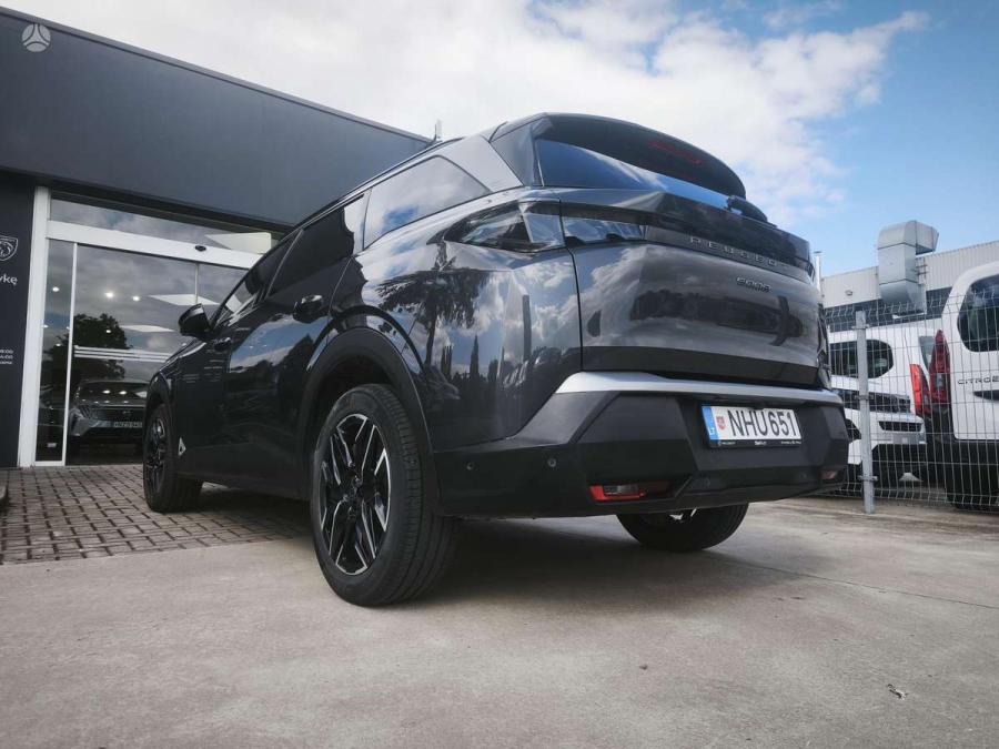 Pelēks Peugeot 5008 2025 Klaipėda, ar dzinēja tilpumu 1.20 L un nobraukumu 38 tūkst. km par 30500 €, foto 9 vietnē AUTOMOTO.COM.LV