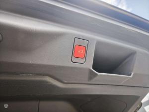 Pelēks Peugeot 5008 2025 Klaipėda, ar dzinēja tilpumu 1.20 L un nobraukumu 38 tūkst. km par 30500 €, foto 10 vietnē AUTOMOTO.COM.LV