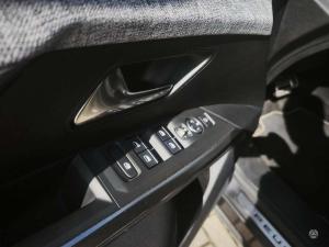 Pelēks Peugeot 5008 2025 Klaipėda, ar dzinēja tilpumu 1.20 L un nobraukumu 38 tūkst. km par 30500 €, foto 13 vietnē AUTOMOTO.COM.LV