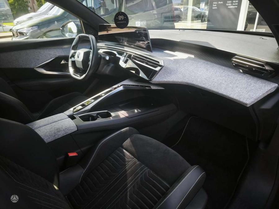 Pelēks Peugeot 5008 2025 Klaipėda, ar dzinēja tilpumu 1.20 L un nobraukumu 38 tūkst. km par 30500 €, foto 14 vietnē AUTOMOTO.COM.LV