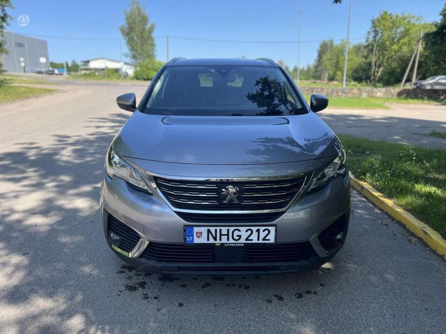 Grey Peugeot 5008 2017 in Vilnius, with an engine capacity of 1.60 L and mileage of 231 thousand km for 10900 €, photo 4 on AUTOMOTO.COM.LV