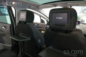 Pelēks Peugeot 5008 2009 Rīga, ar dzinēja tilpumu 2.00 L un nobraukumu 330 tūkst. km par 2300 €, foto 3 vietnē AUTOMOTO.COM.LV