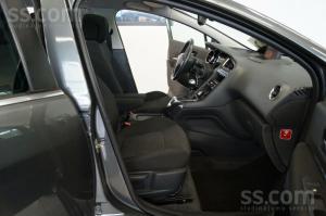 Pelēks Peugeot 5008 2009 Rīga, ar dzinēja tilpumu 2.00 L un nobraukumu 330 tūkst. km par 2300 €, foto 7 vietnē AUTOMOTO.COM.LV