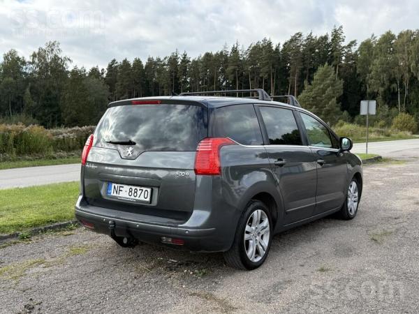Pelēks Peugeot 5008 2009 Jelgava, ar dzinēja tilpumu 2.00 L un nobraukumu 333 tūkst. km par 2800 €, foto 3 vietnē AUTOMOTO.COM.LV