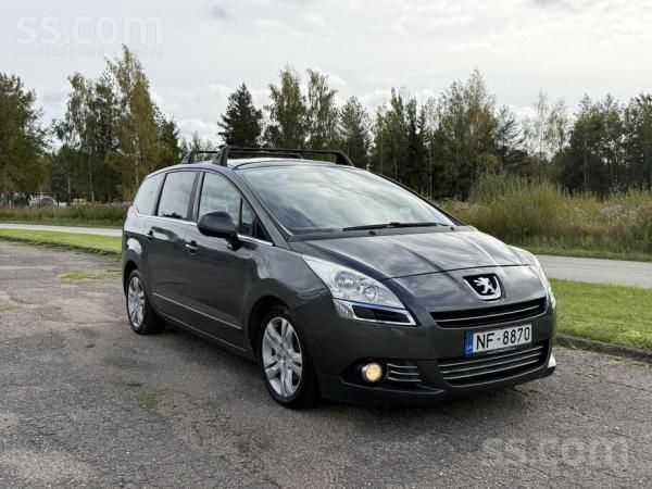 Pelēks Peugeot 5008 2009 Jelgava, ar dzinēja tilpumu 2.00 L un nobraukumu 333 tūkst. km par 2800 €, foto 4 vietnē AUTOMOTO.COM.LV